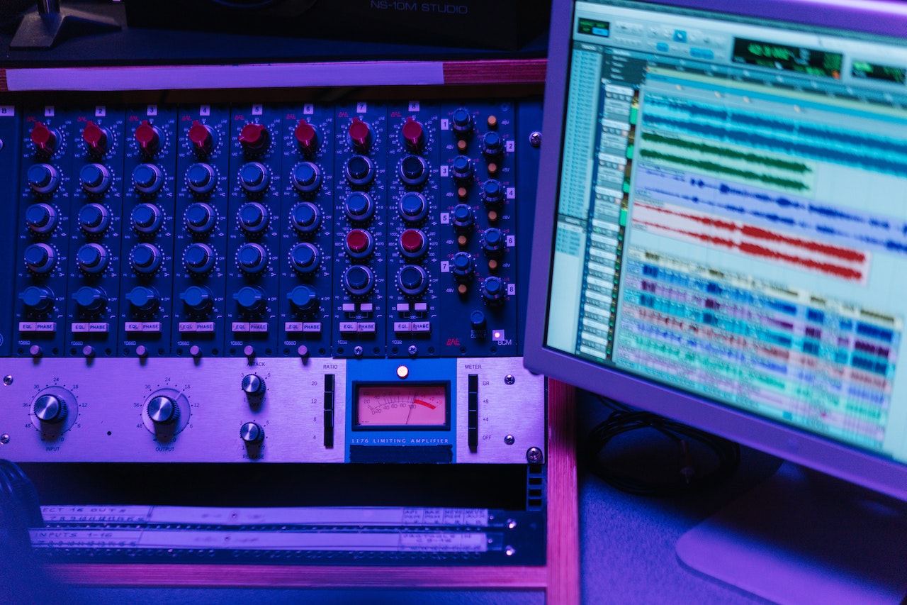 The All-time Greatest Electronic Artists You Must Know